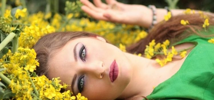 Foxy Eyes Makeup Tutorial: It’s Easier Than It Looks and Get Your Foxy ...